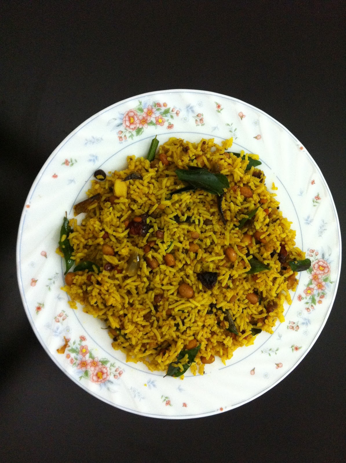 Vasinis kitchen: Tamarind Rice or Puliodharai